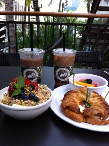 Best Breakfast in Honolulu, Hawaii: 8 Wonderful Places To Try Classic ...